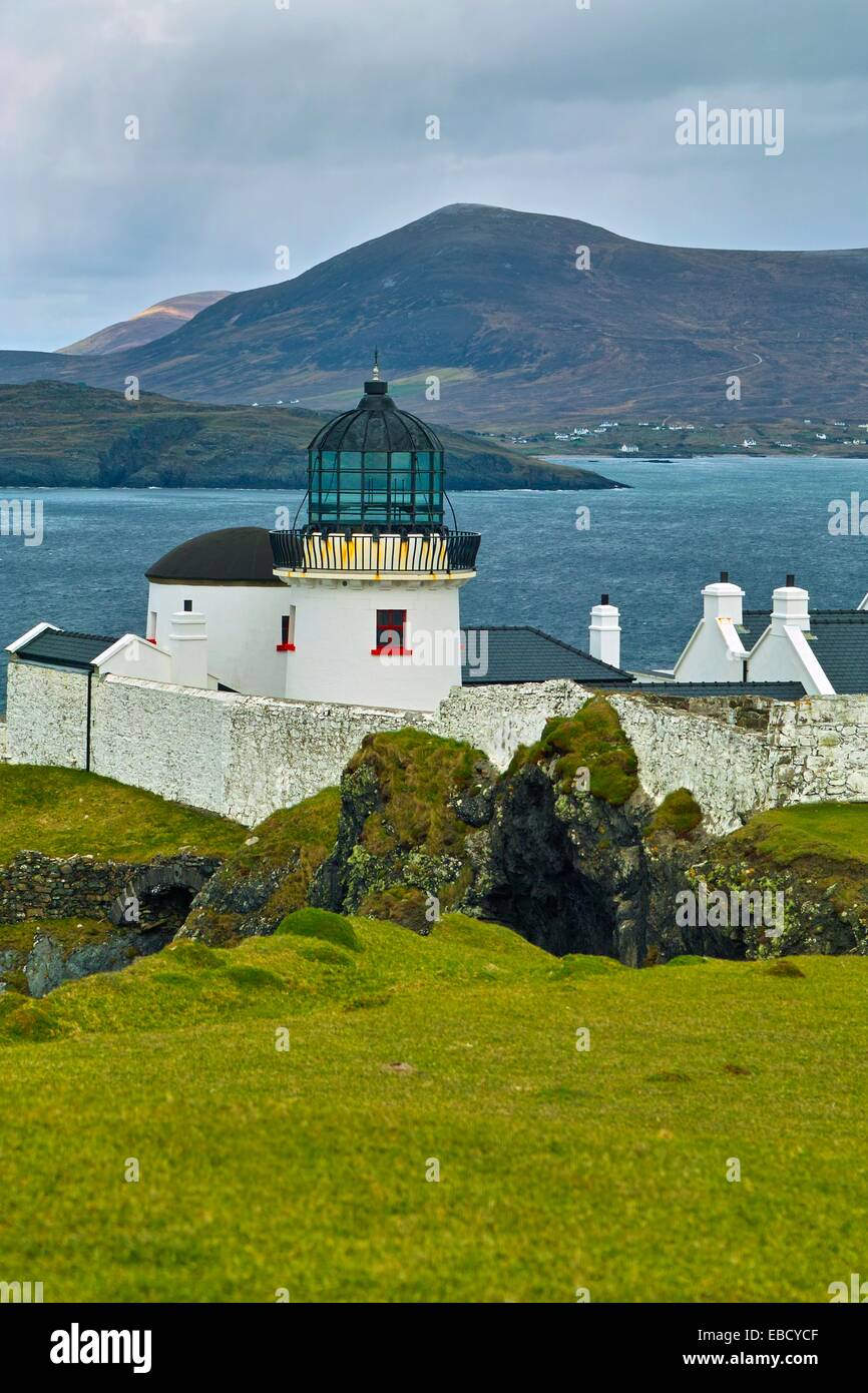 Clare island lighthouse county mayo hi-res stock photography and images ...