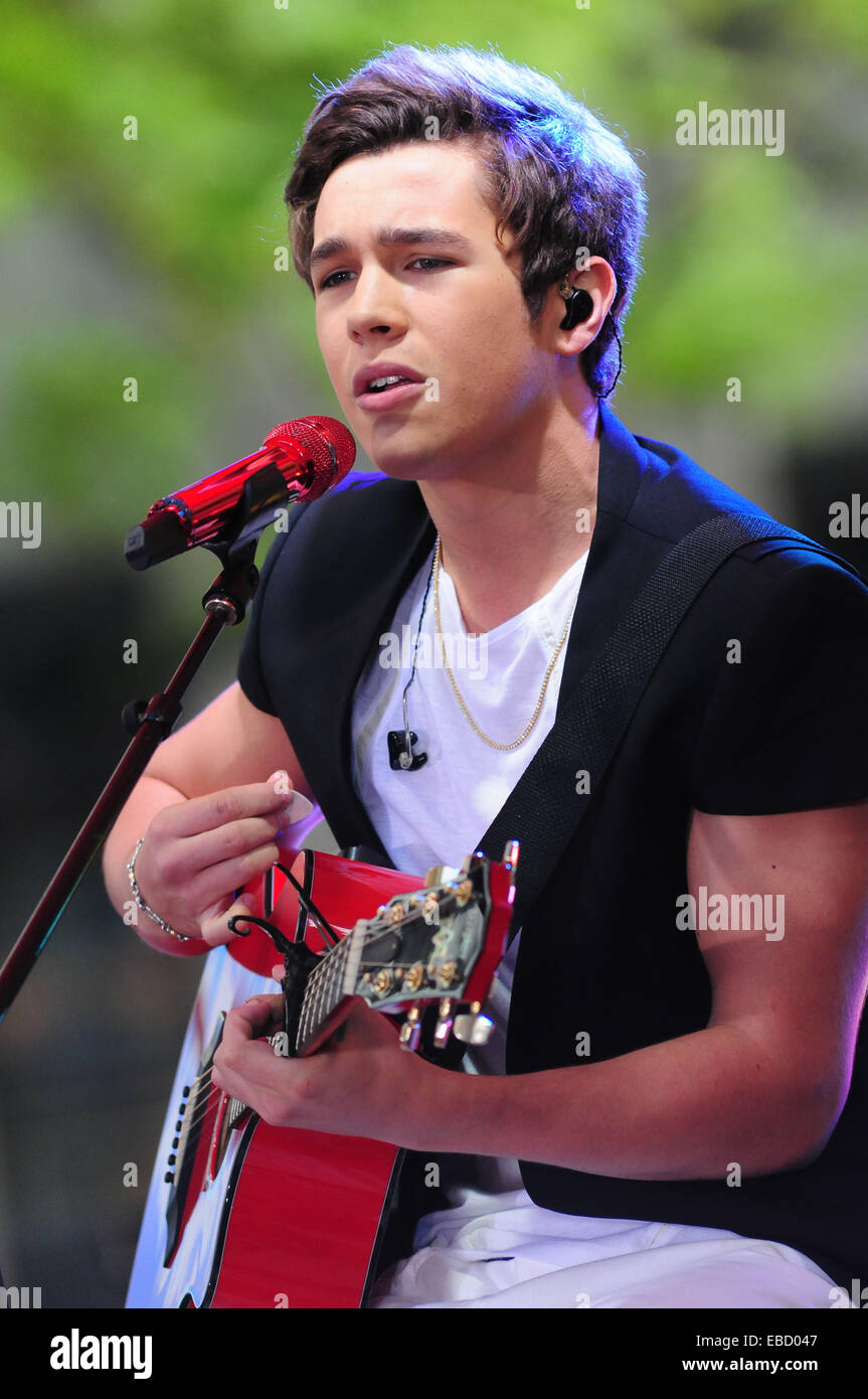 Austin Mahone performing on the 'Today' show as part of NBC's Toyota ...