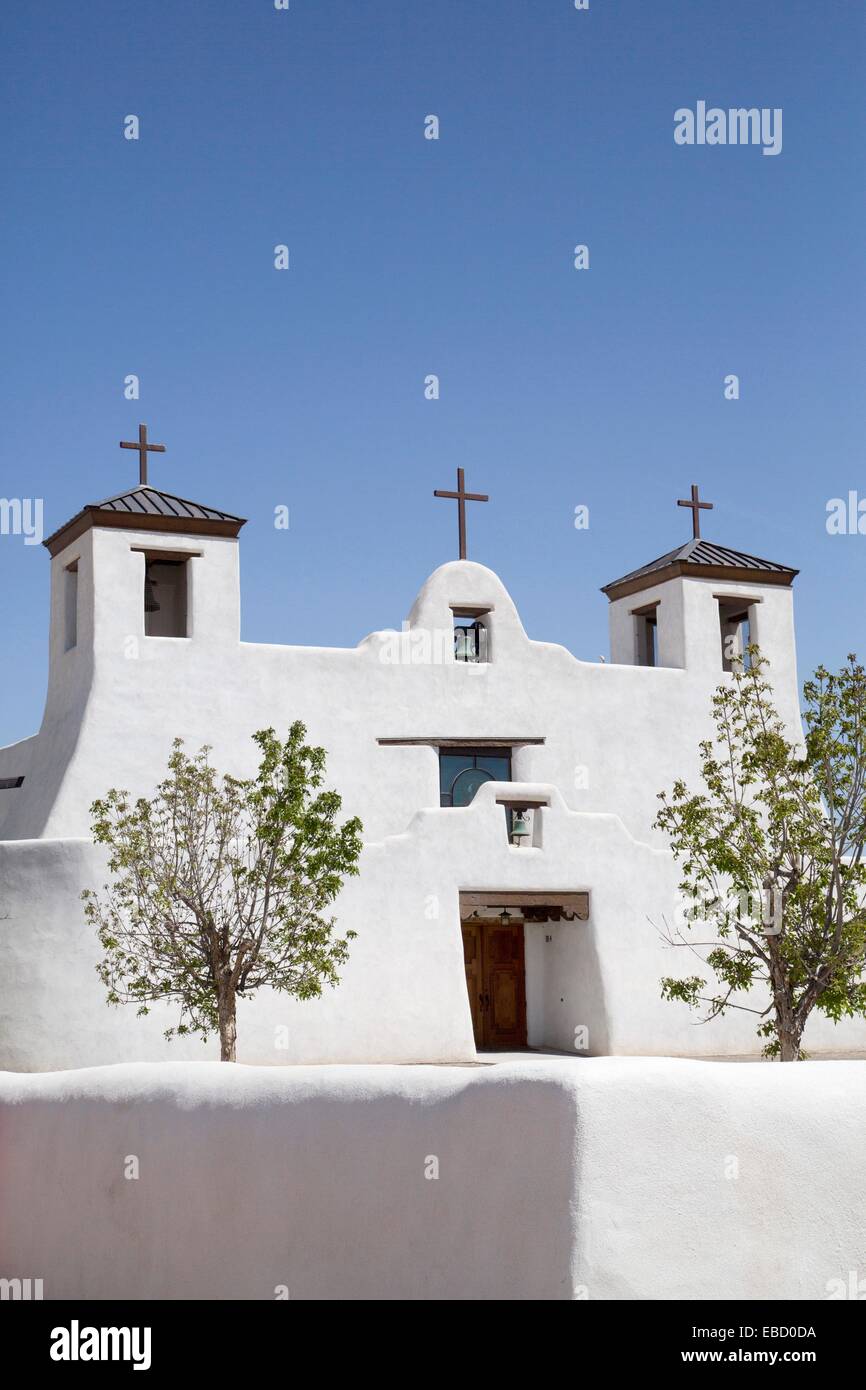 Isleta pueblo mission hi-res stock photography and images - Alamy
