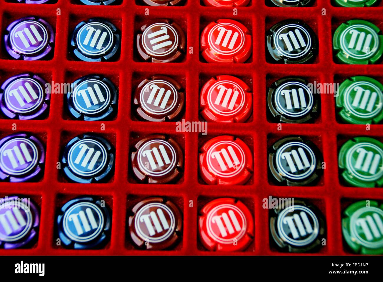 Collectible plates hi-res stock photography and images - Alamy