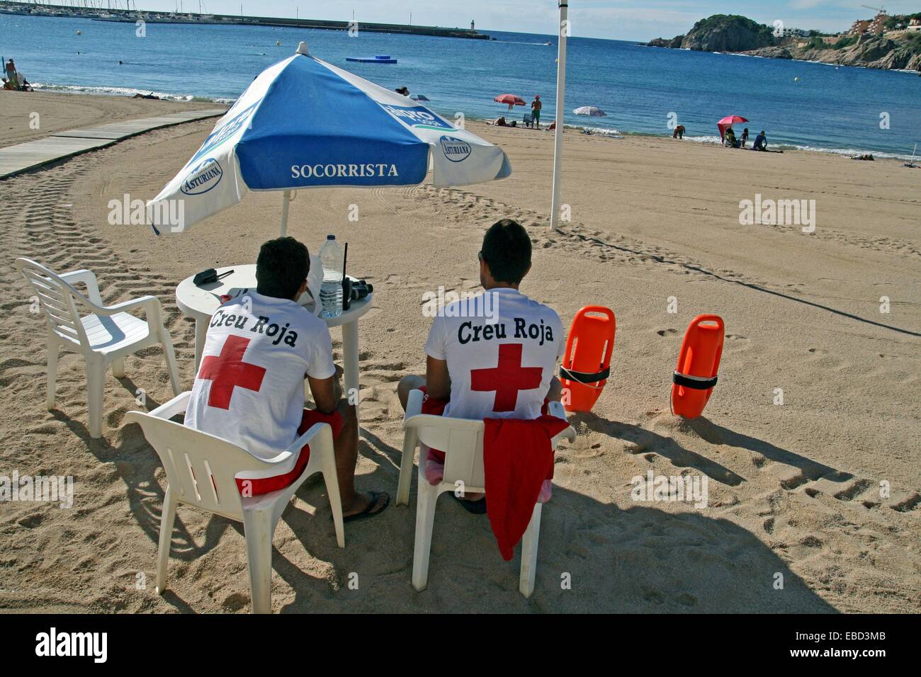Lifeguards red cross hi-res stock photography and images - Alamy