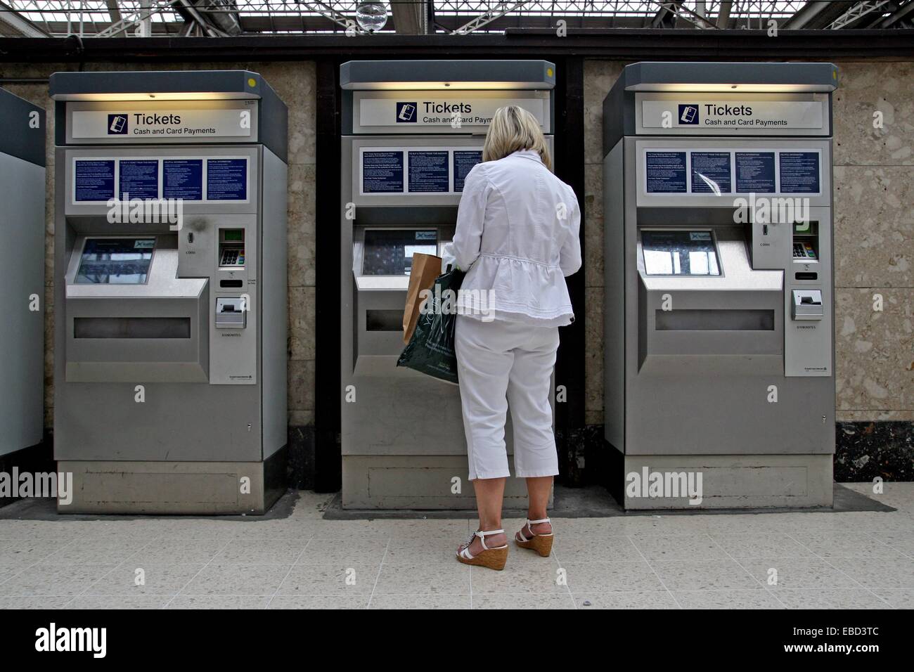 Train ticket machine scotland hi-res stock photography and images - Alamy