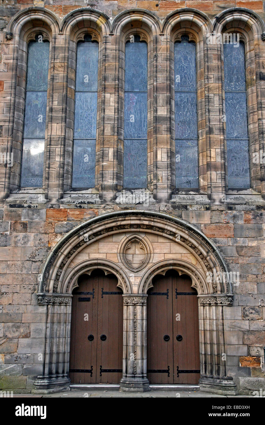 St andrews holy trinity church hi-res stock photography and images - Alamy