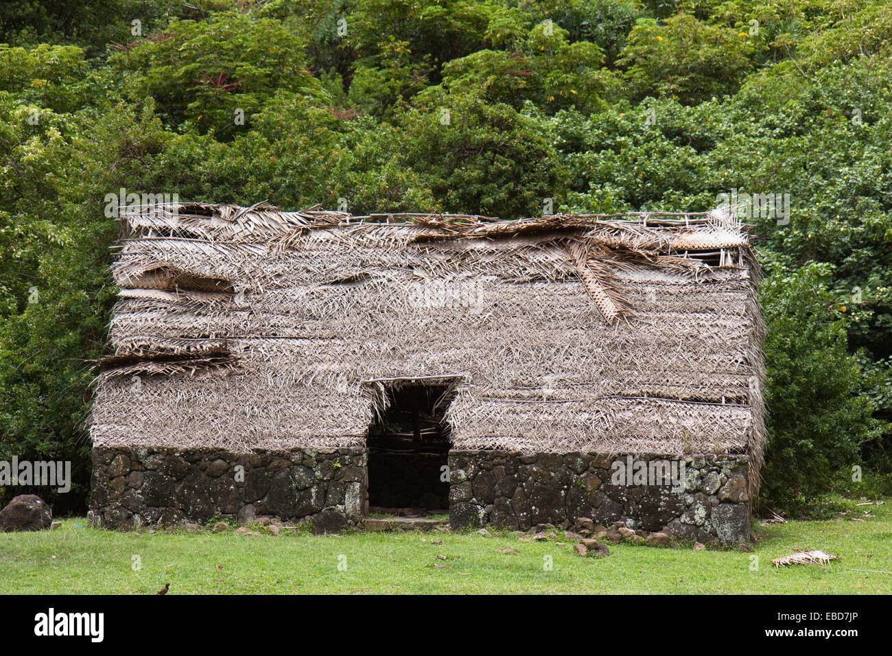 Tropical hut oahu hawaii hi-res stock photography and images - Alamy