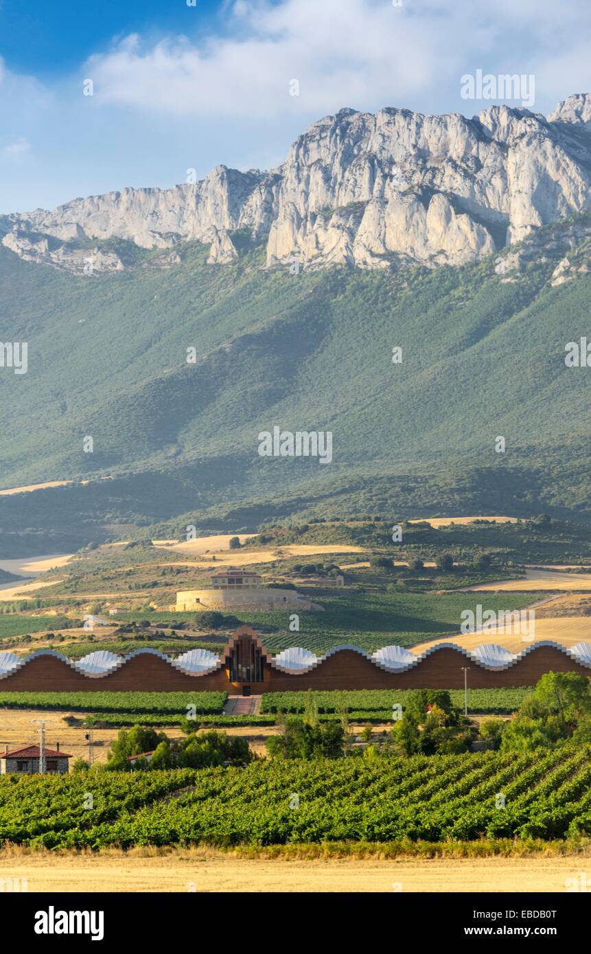 Emblematic Ysios winery in Laguardia designed by Santiago Calatrava, La ...