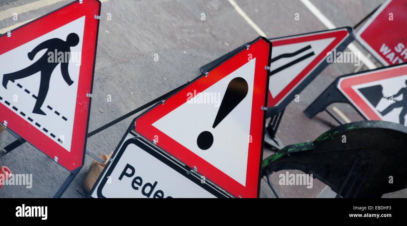 Road signals london hi-res stock photography and images - Alamy