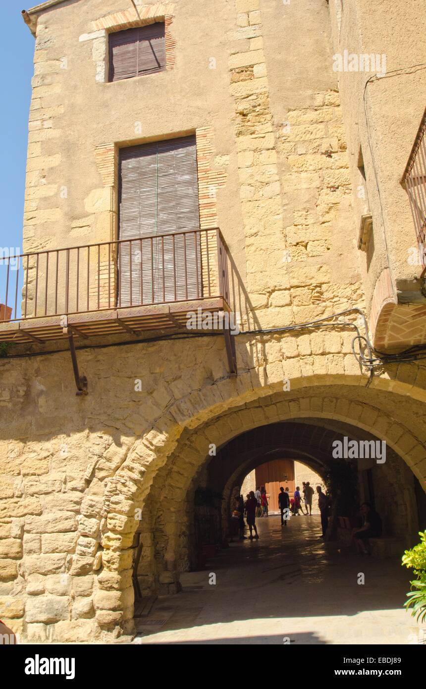 Peratallada spain castle hi-res stock photography and images - Alamy