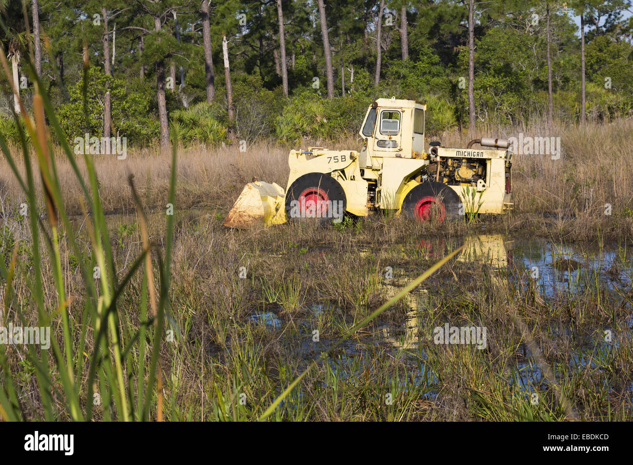 Tractor front loader hi-res stock photography and images - Alamy