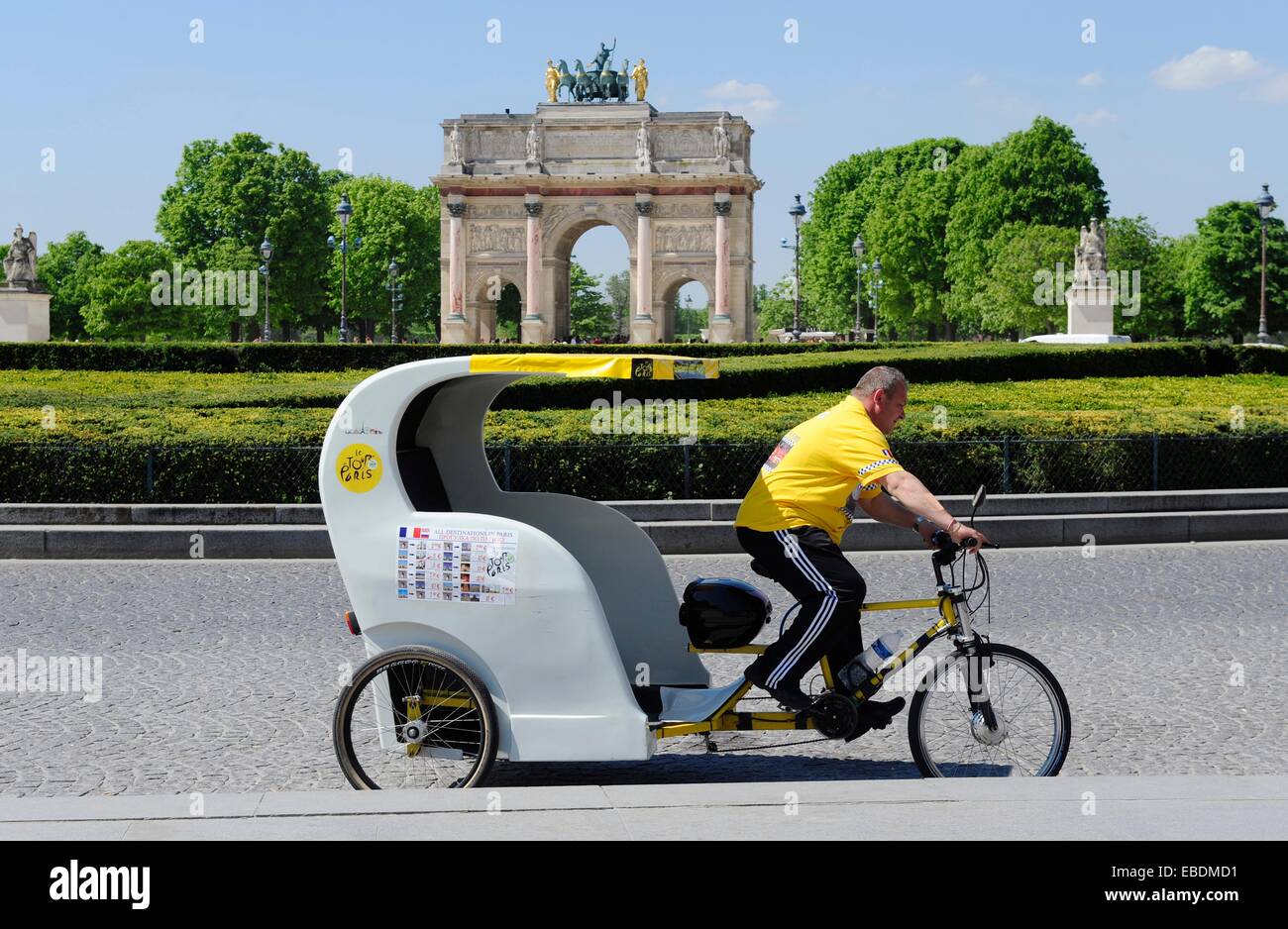 Tricycle in paris hi-res stock photography and images - Alamy