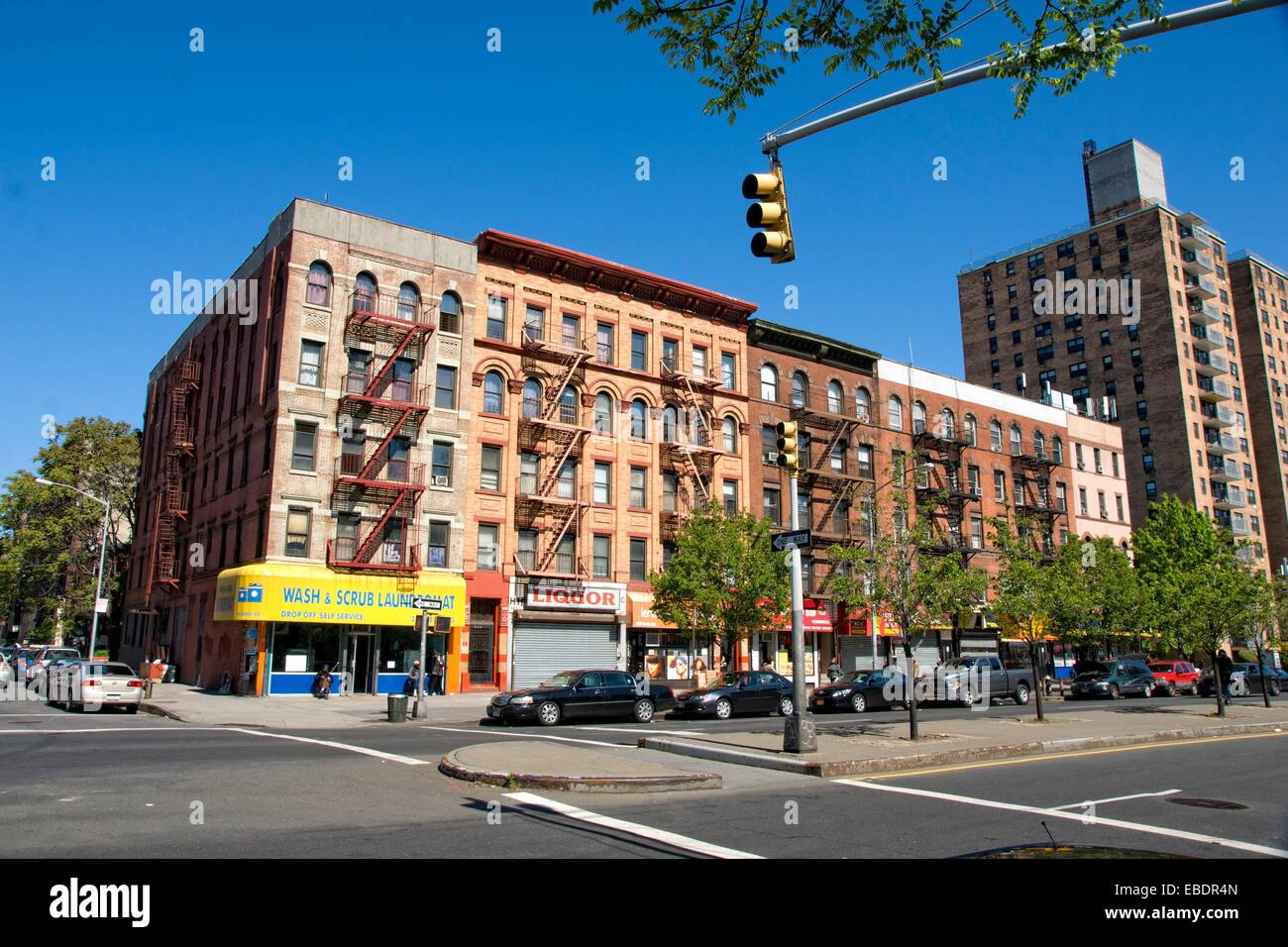 Harlem Street Neighbourhood High Resolution Stock Photography and ...