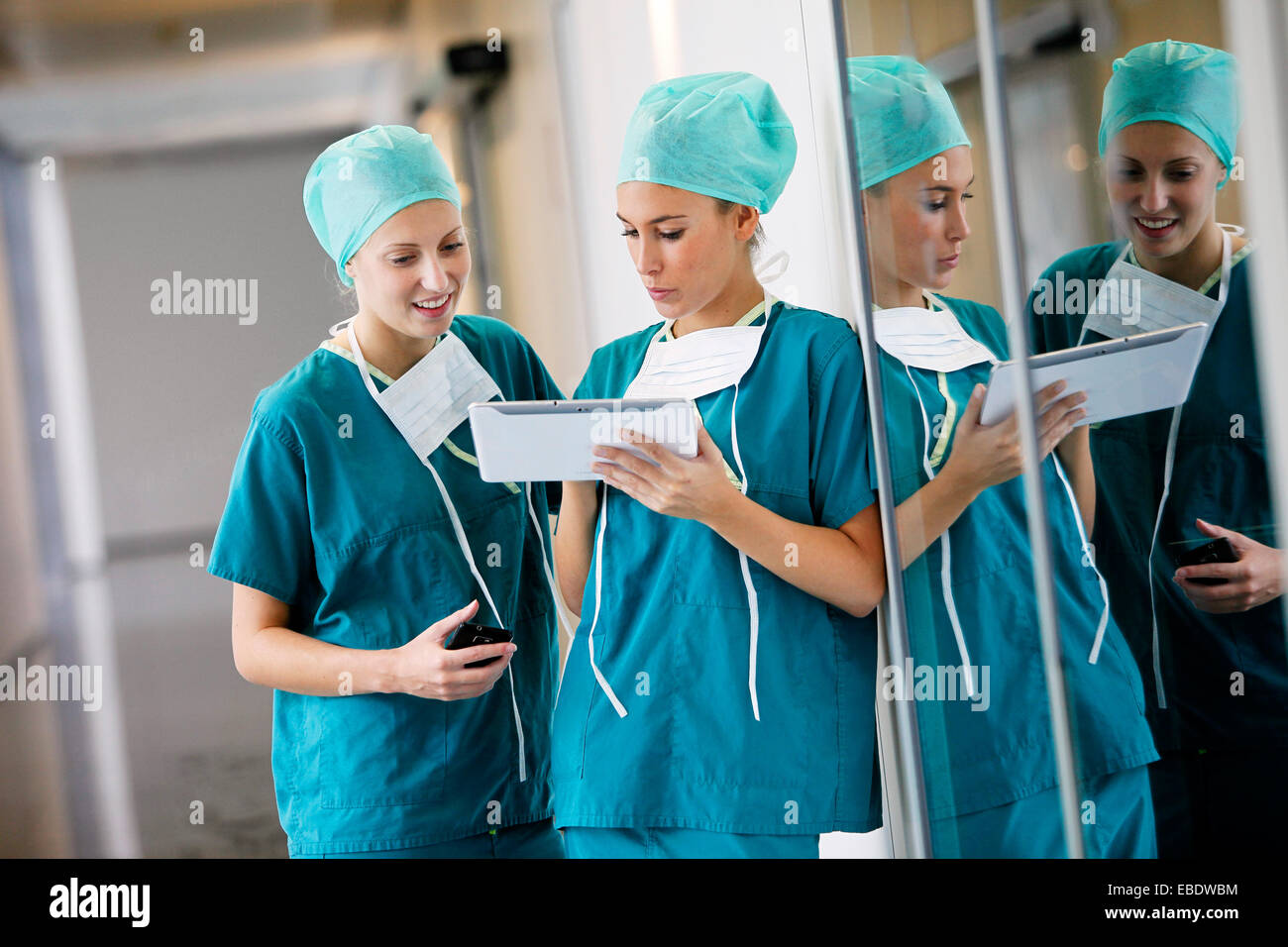 Telephone operating room hi-res stock photography and images - Alamy