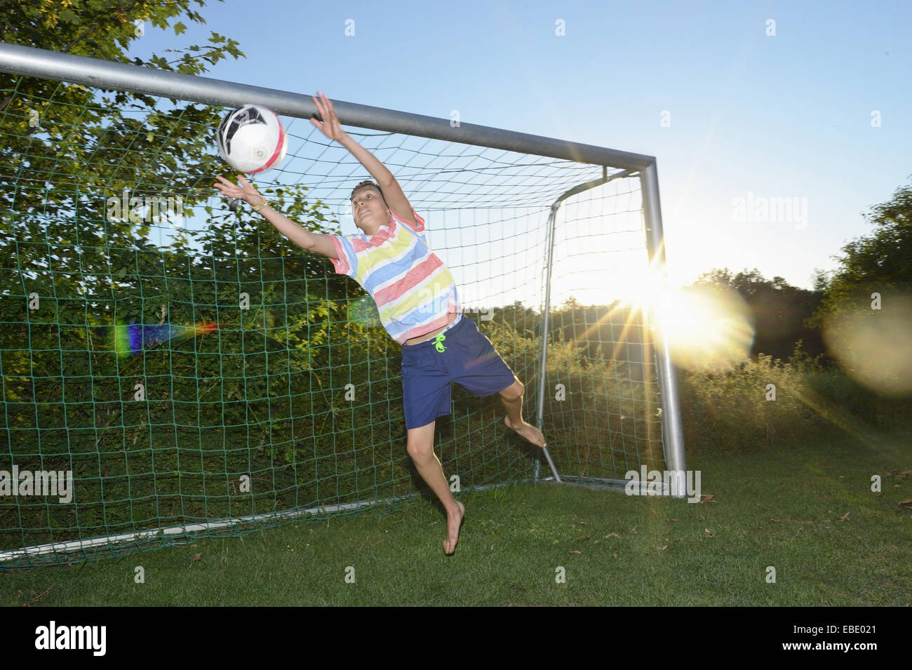 Youth soccer goalkeeper training hi-res stock photography and images ...