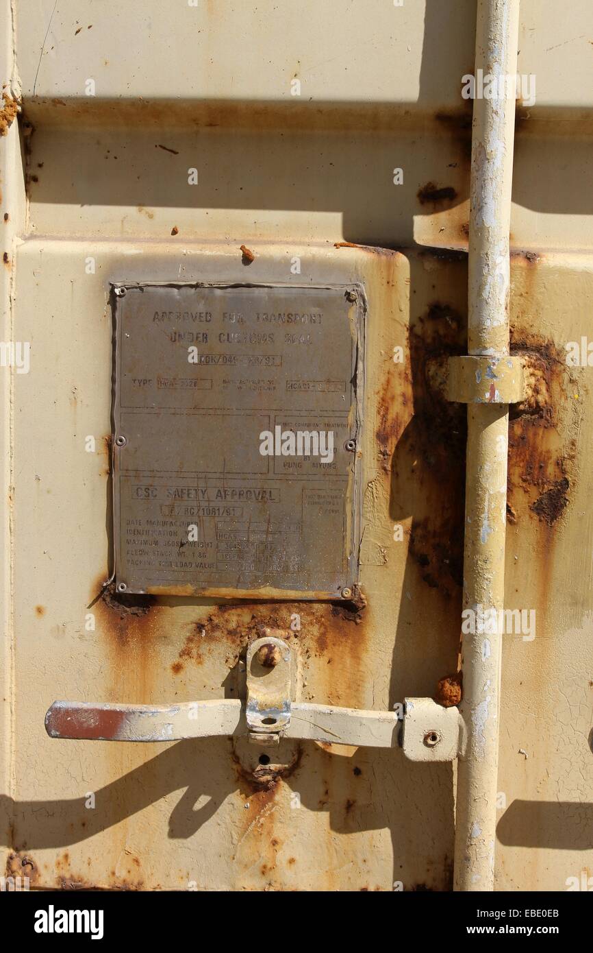 Cargo s hi-res stock photography and images - Alamy