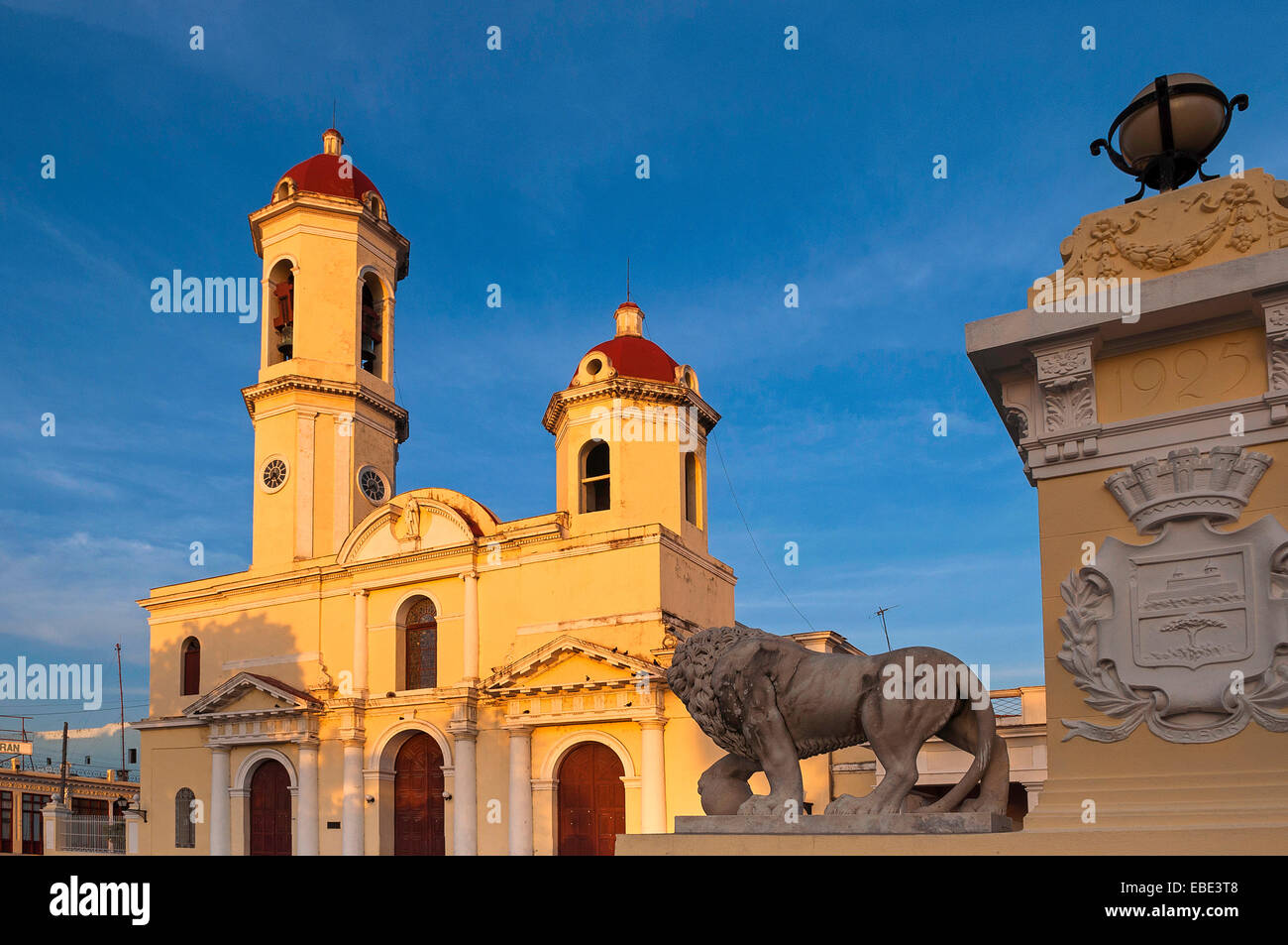 Cuban catholic religious buildings hi-res stock photography and images ...