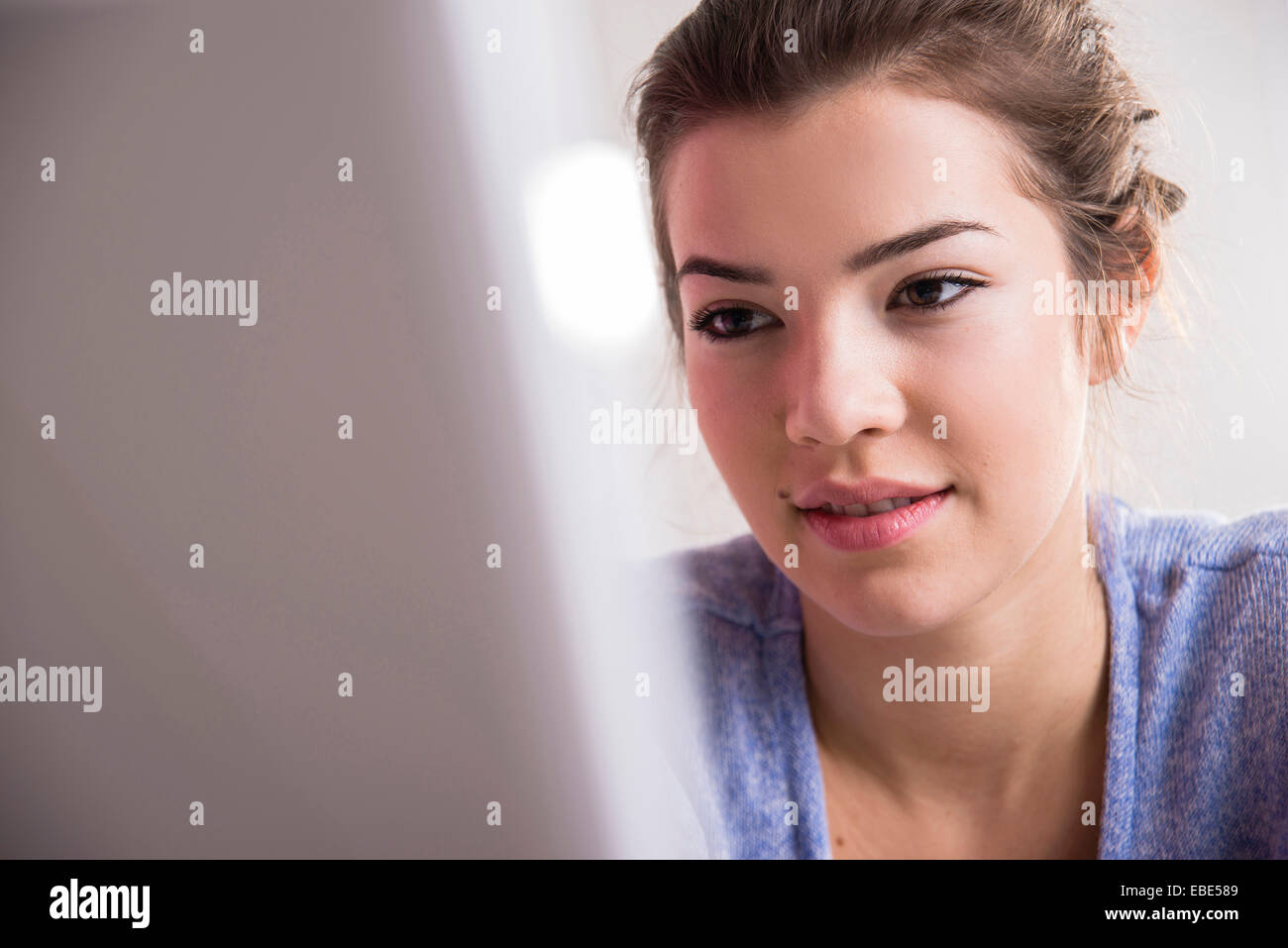Old desktop computer woman hi-res stock photography and images - Alamy