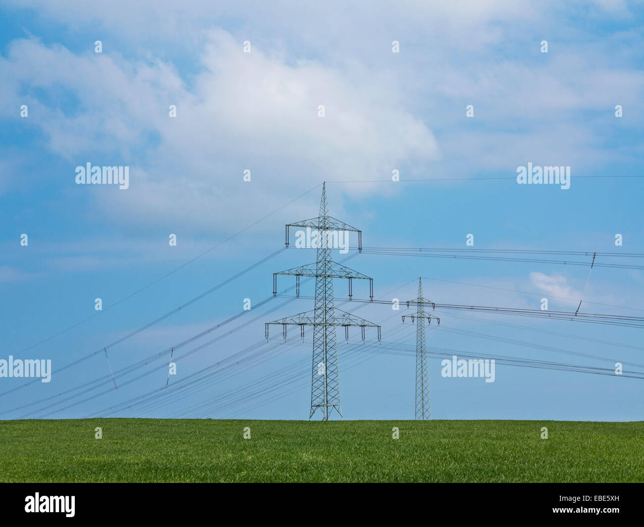 Hydro electric towers in farmland hi-res stock photography and images ...