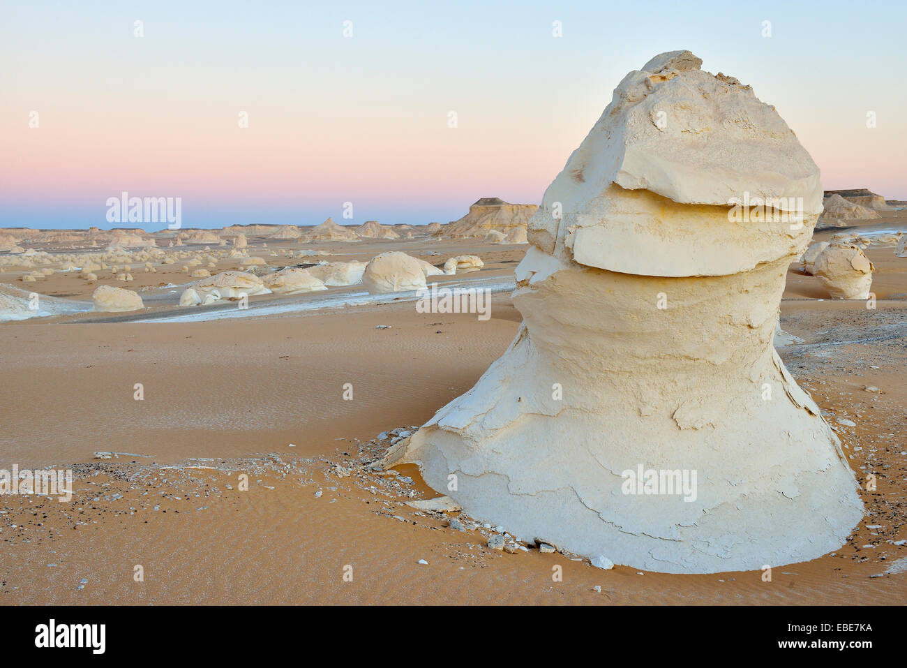 Rock Formations at Dusk in White Desert, Libyan Desert, Sahara Desert ...