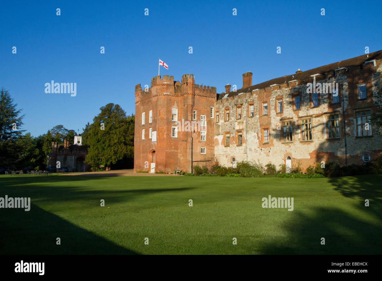 Farnham castle hi-res stock photography and images - Alamy