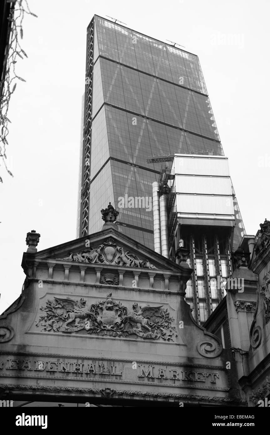 Leadenhall building Black and White Stock Photos & Images - Alamy