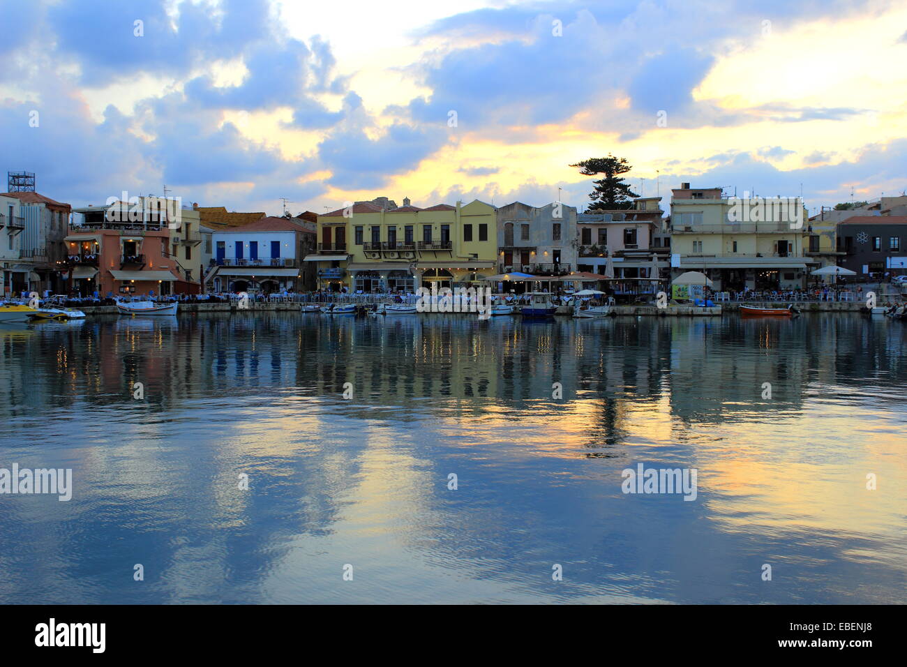 Old harbour rethymnon crete greece hi-res stock photography and images ...