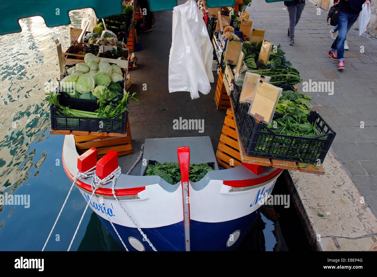 Venice boat vegetables hi-res stock photography and images - Alamy