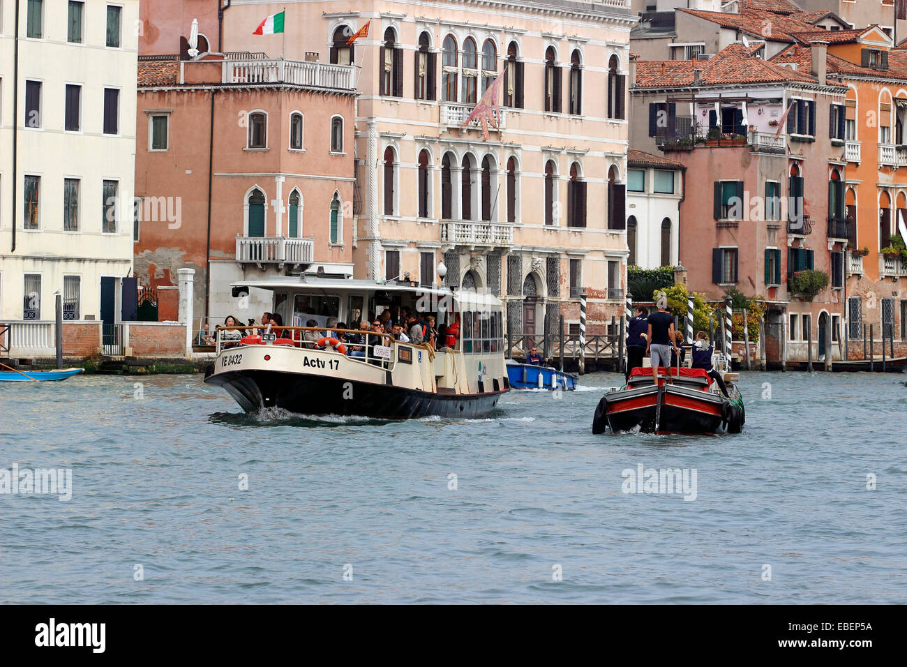 Venice Italy boat traffic along the Grand Canal Stock Photo - Alamy
