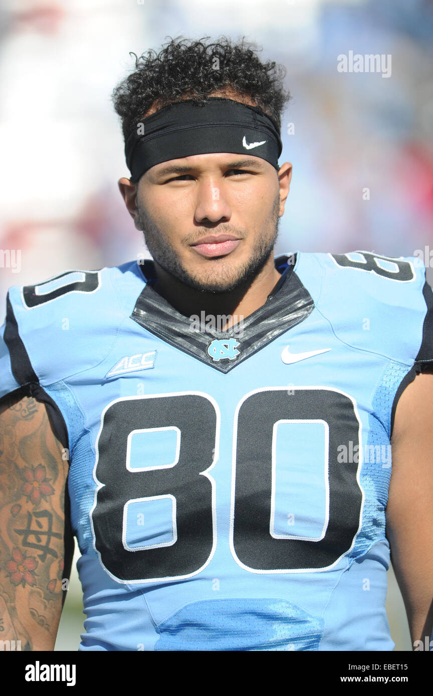 State wolfpack kenan memorial stadium hi-res stock photography and ...