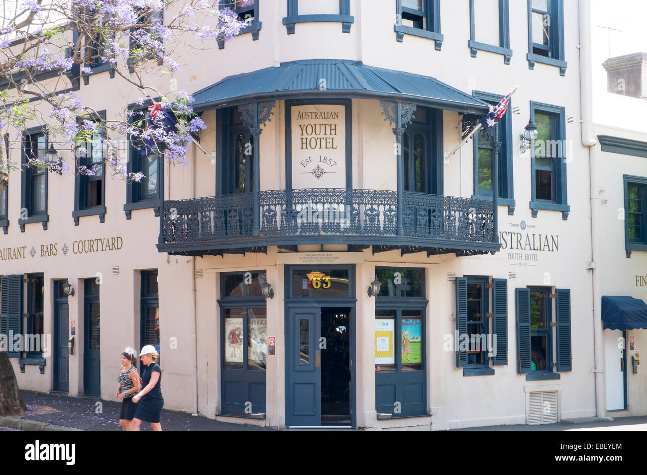 Australian pub bar hi-res stock photography and images - Alamy