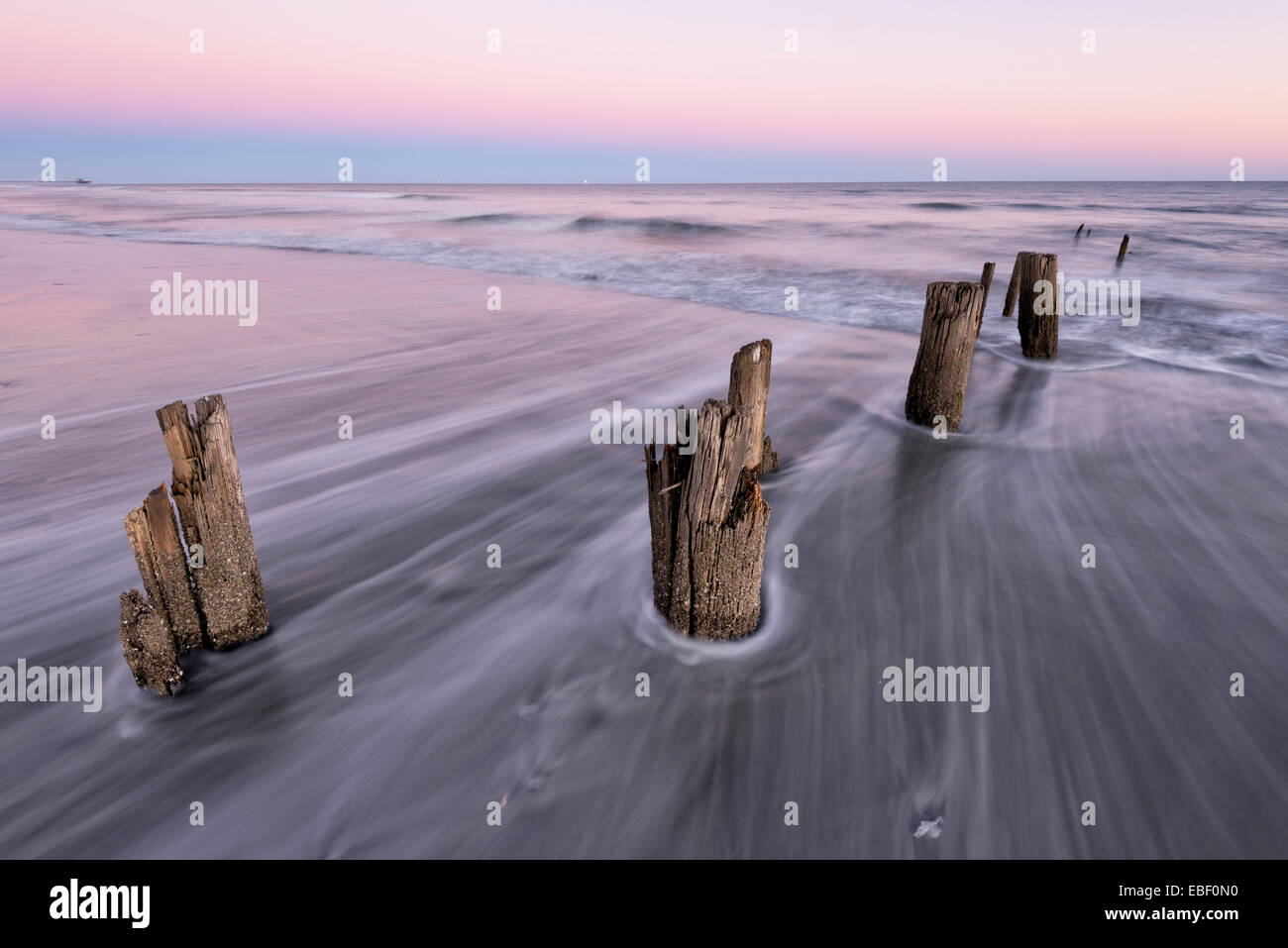 Wave movement hi-res stock photography and images - Alamy