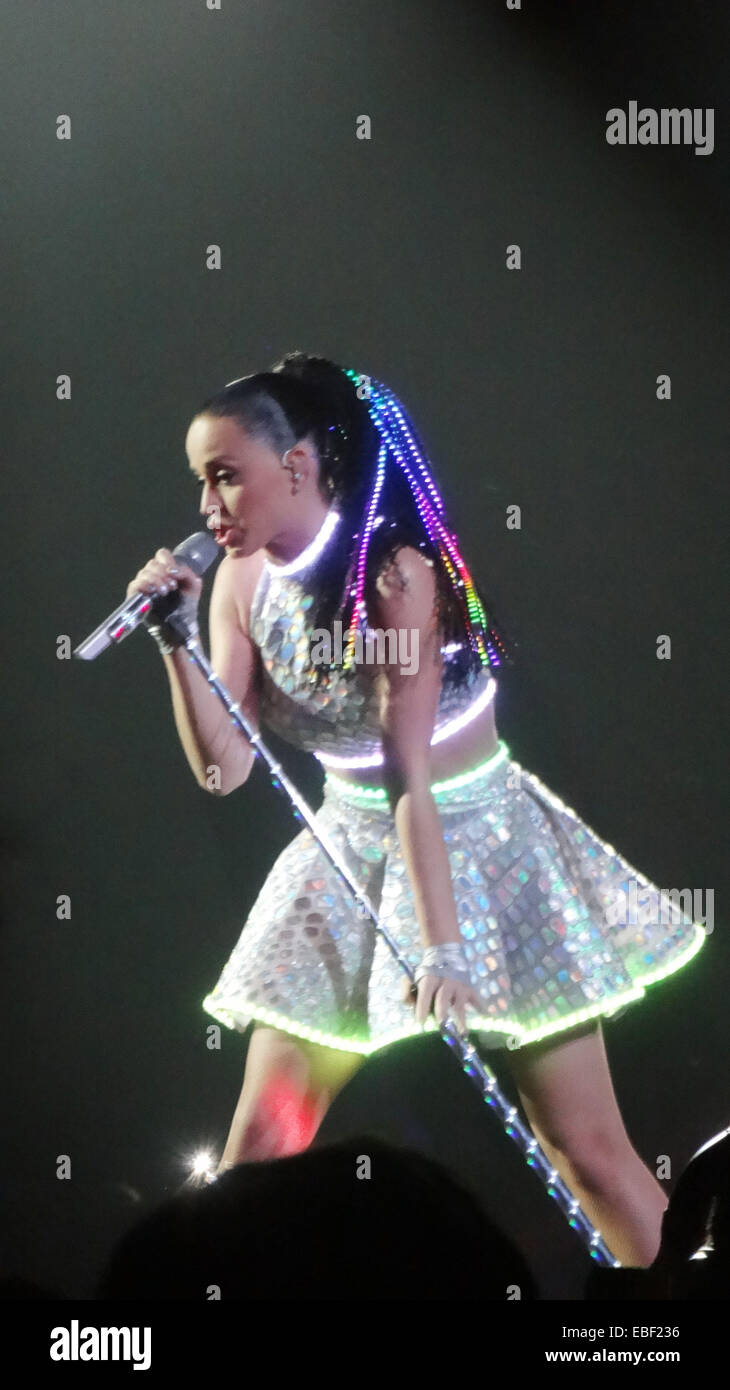 Featuring katy perry hi-res stock photography and images - Alamy