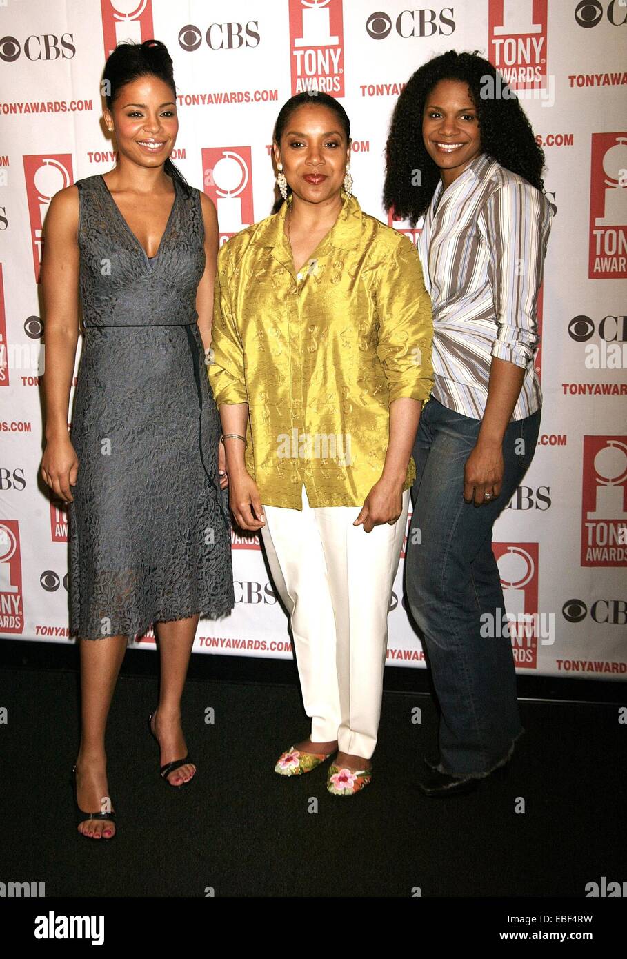 Meet the 2004 Tony Award Nominees Reception held at Sardi's restaurant ...