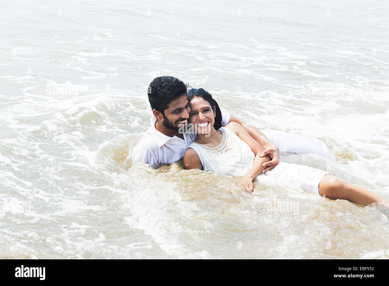 Bathing indian ladies hi-res stock photography and images - Alamy