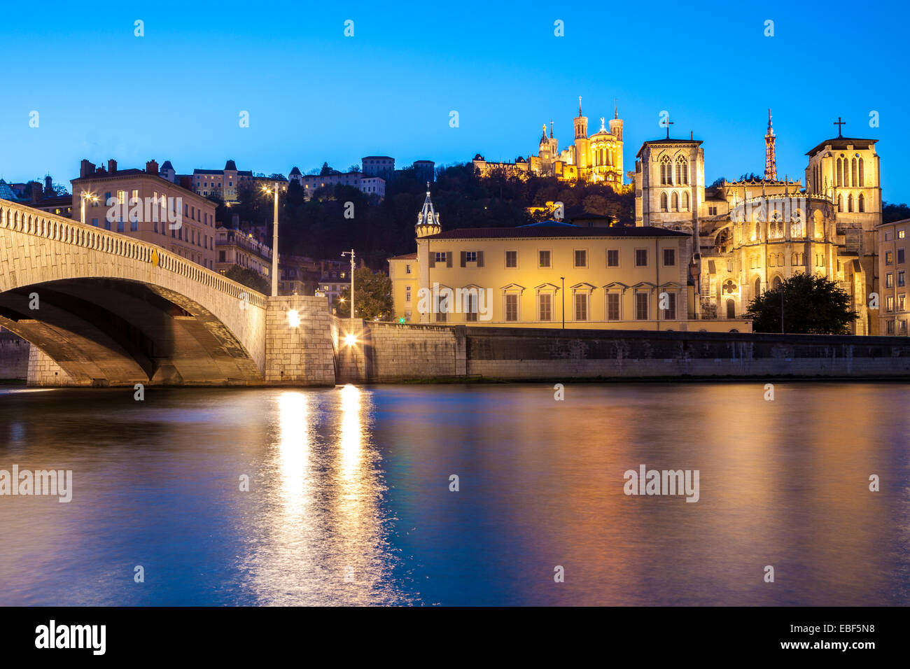 Bridge at lyon hi-res stock photography and images - Alamy