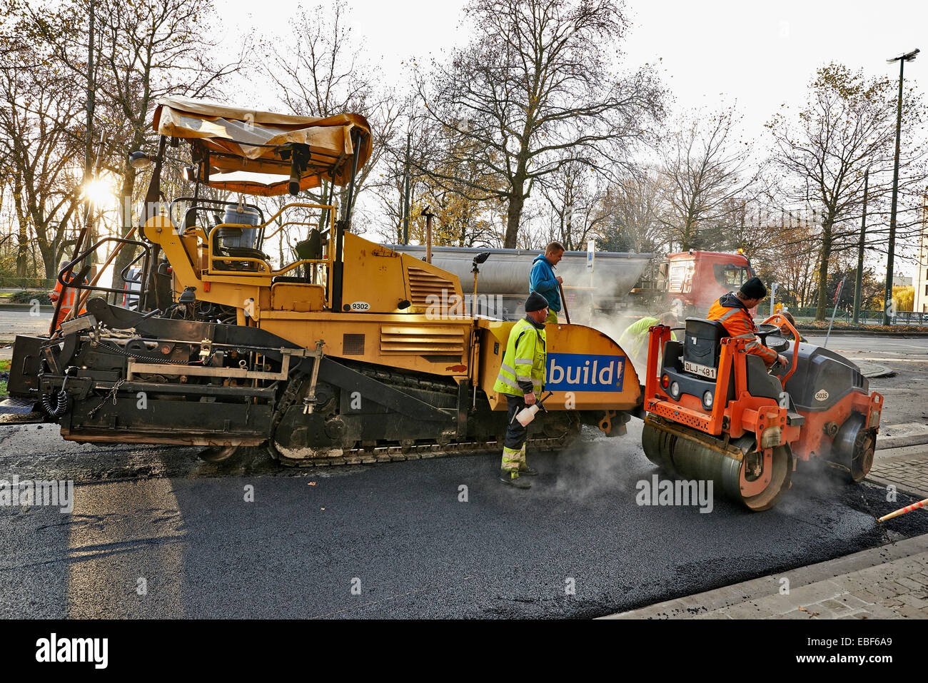 Asphalt spreader hi-res stock photography and images - Alamy