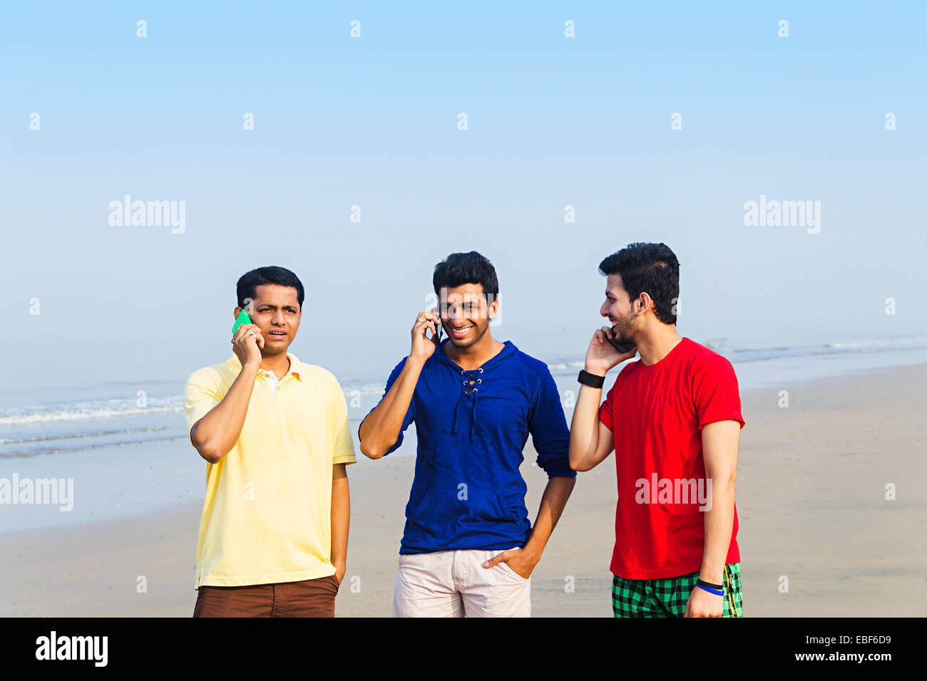 Male tourist talking mobile hi-res stock photography and images - Alamy