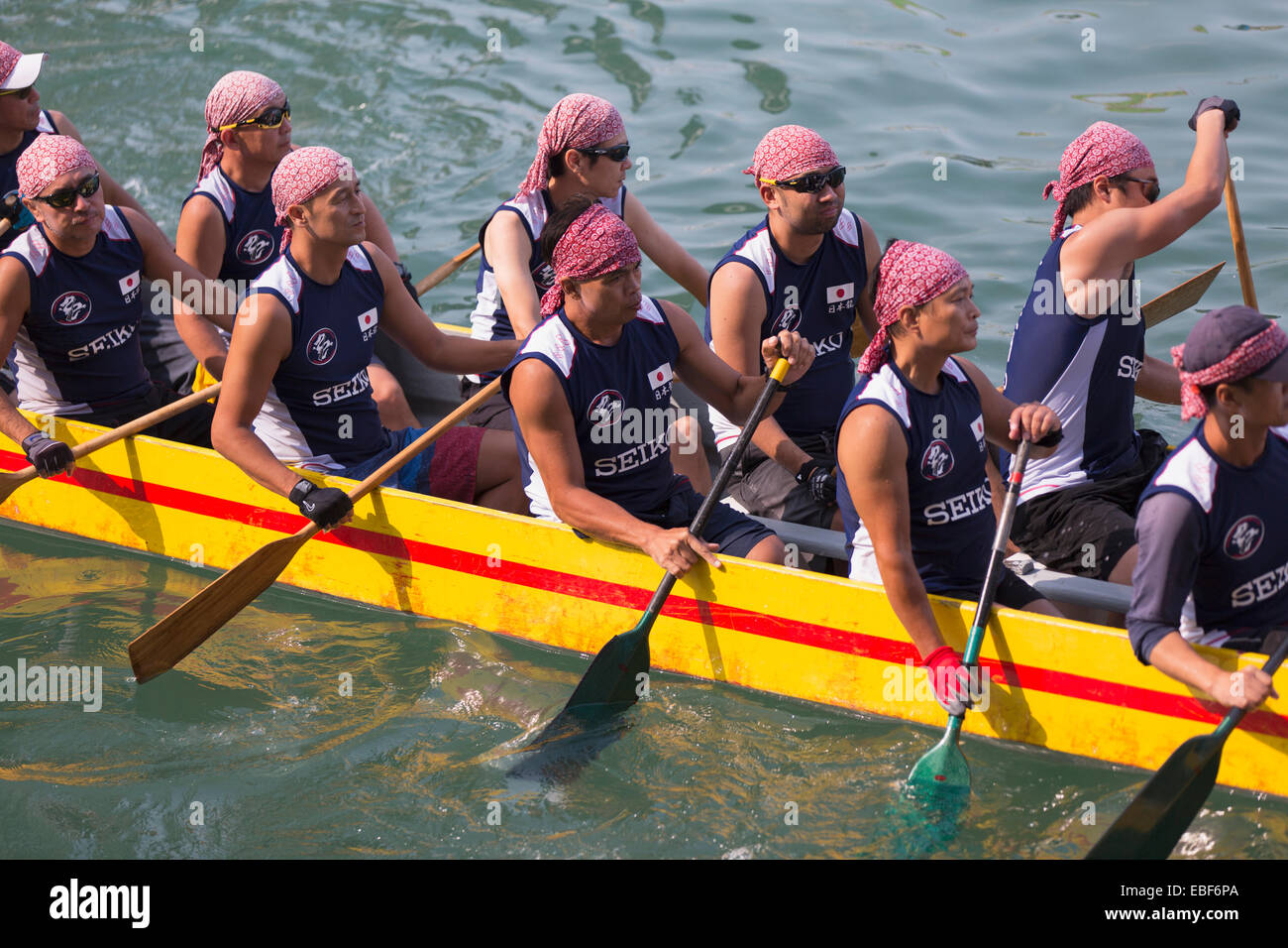 Dragon boat team hi-res stock photography and images - Alamy