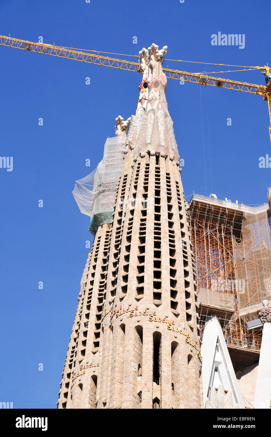 La Sagrada Familia, Roman Catholic basilica under construction in ...