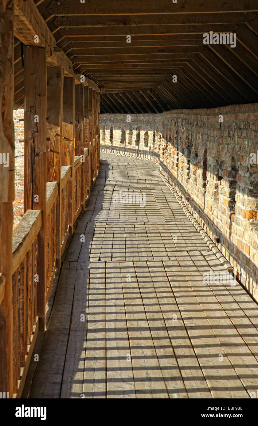 Wooden columns hi-res stock photography and images - Alamy