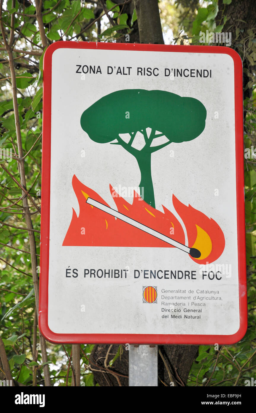 Forest Fire Warning Sign High Resolution Stock Photography and Images ...