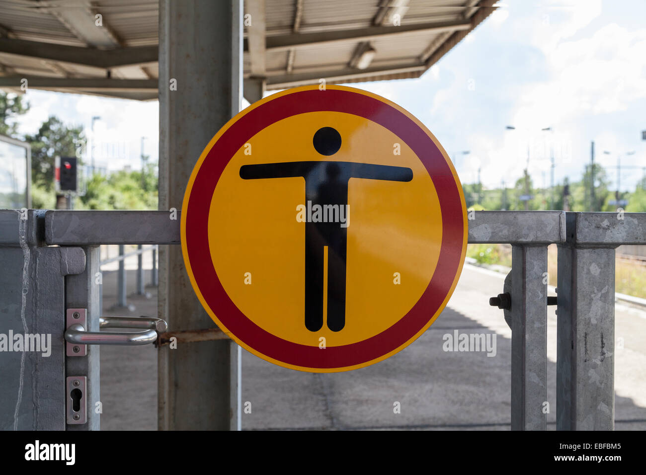 Railway danger sign hi-res stock photography and images - Alamy