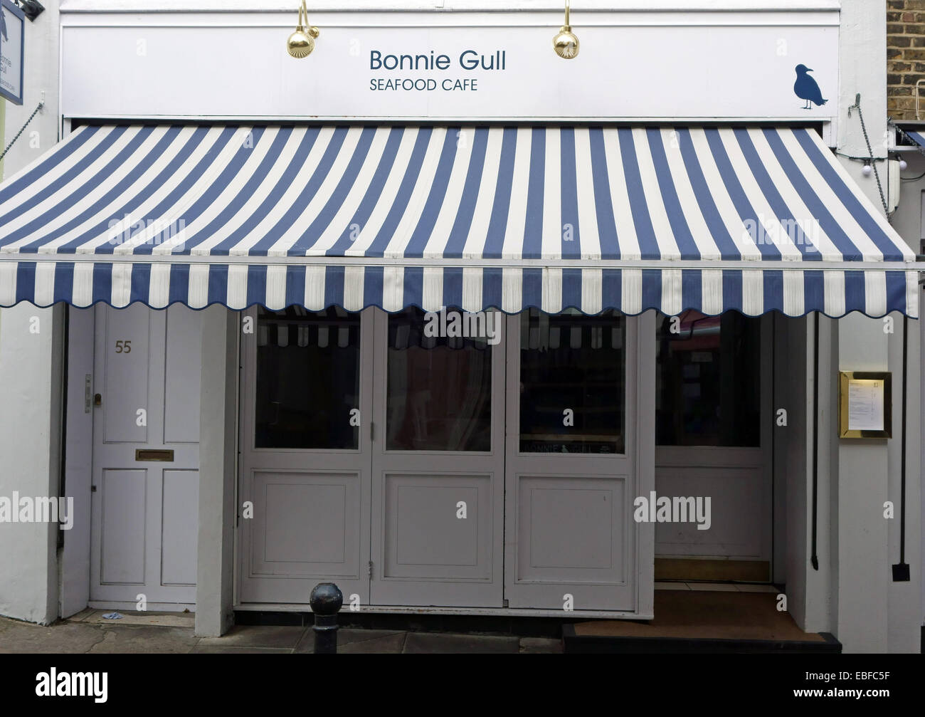 Bonnie Gull seafood cafe, Exmouth Market, London Stock Photo - Alamy