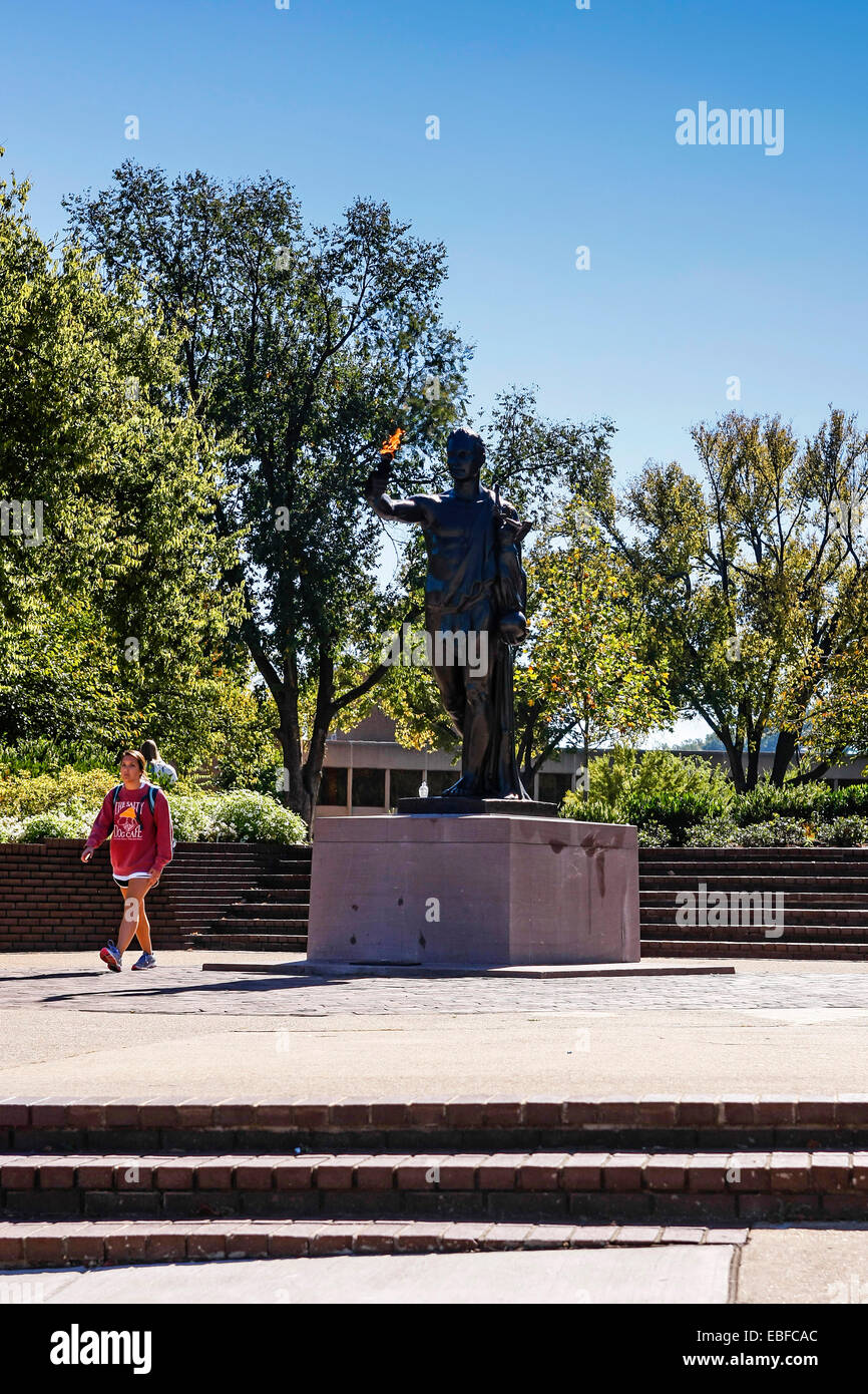 Campus greenery hi-res stock photography and images - Alamy
