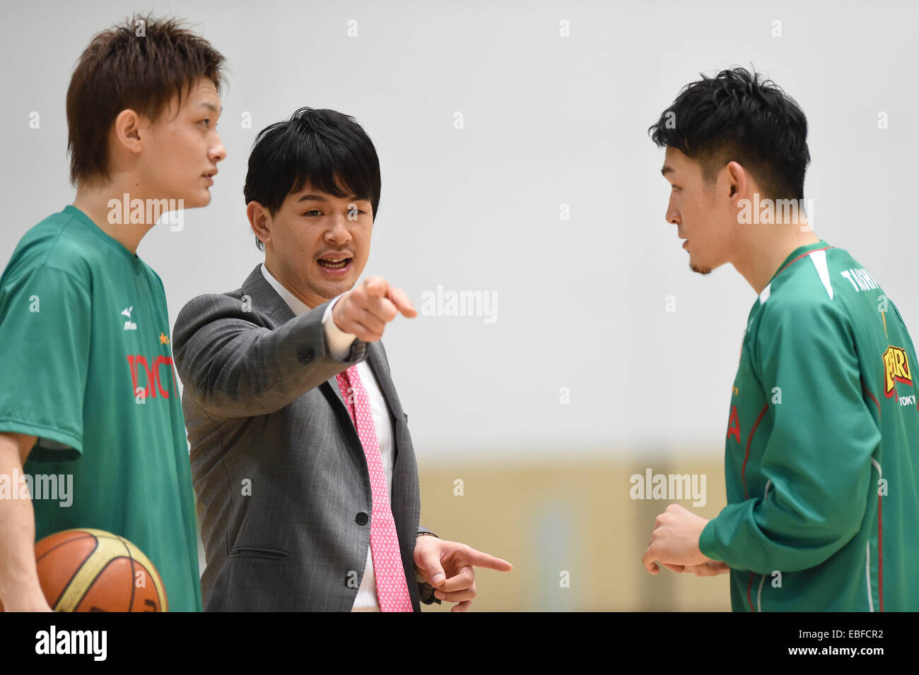 Sumida City General Gymnasium, Tokyo, Japan. 29th Nov, 2014. Takuma Ito ...