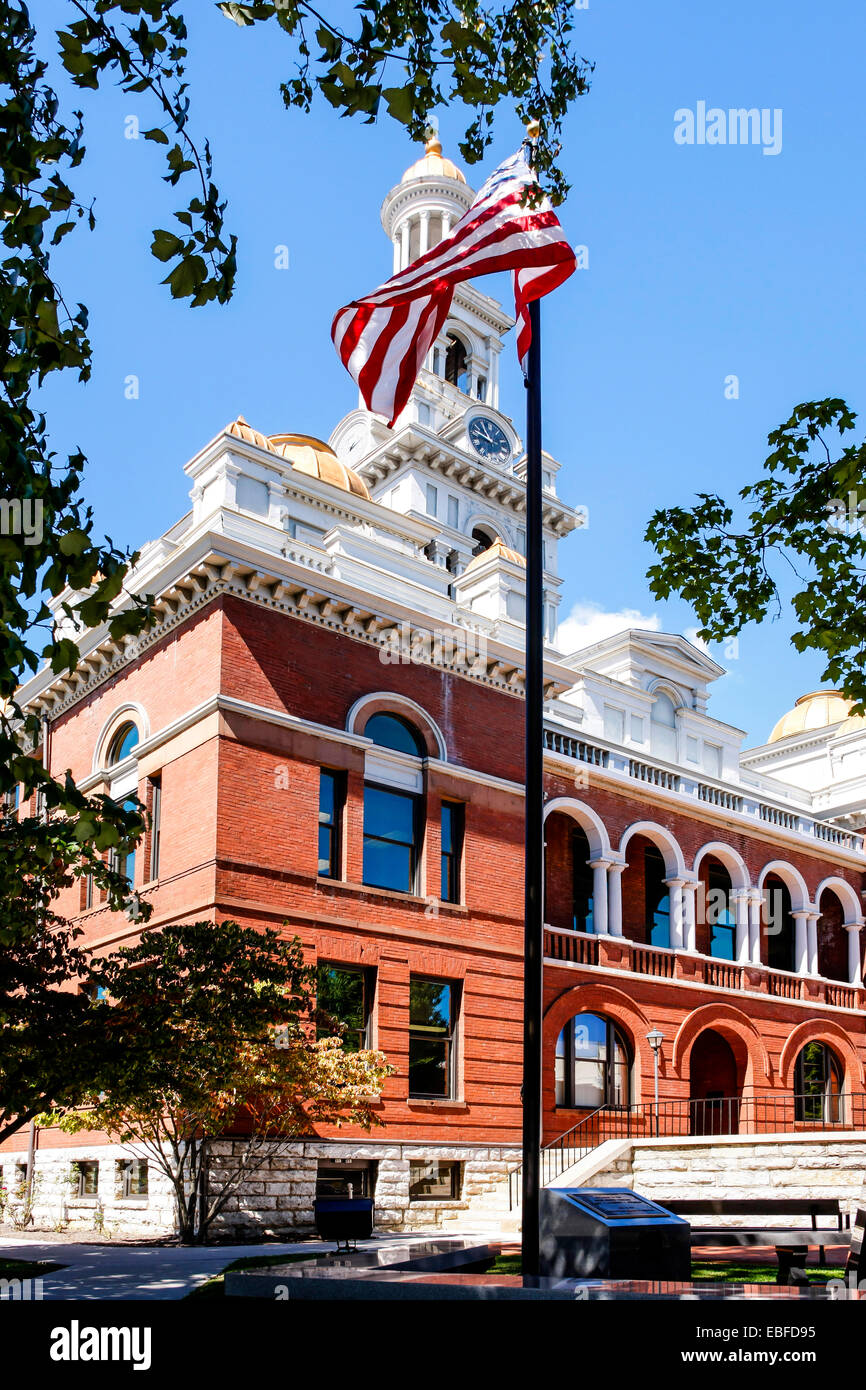 Sevierville tennessee downtown hi-res stock photography and images - Alamy