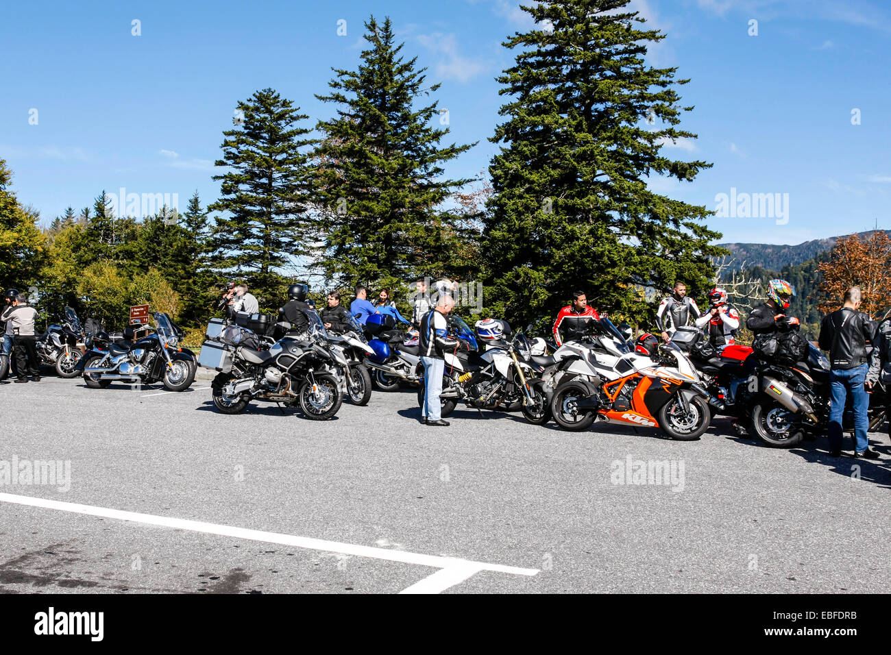 Group of motorcyclists hi-res stock photography and images - Alamy