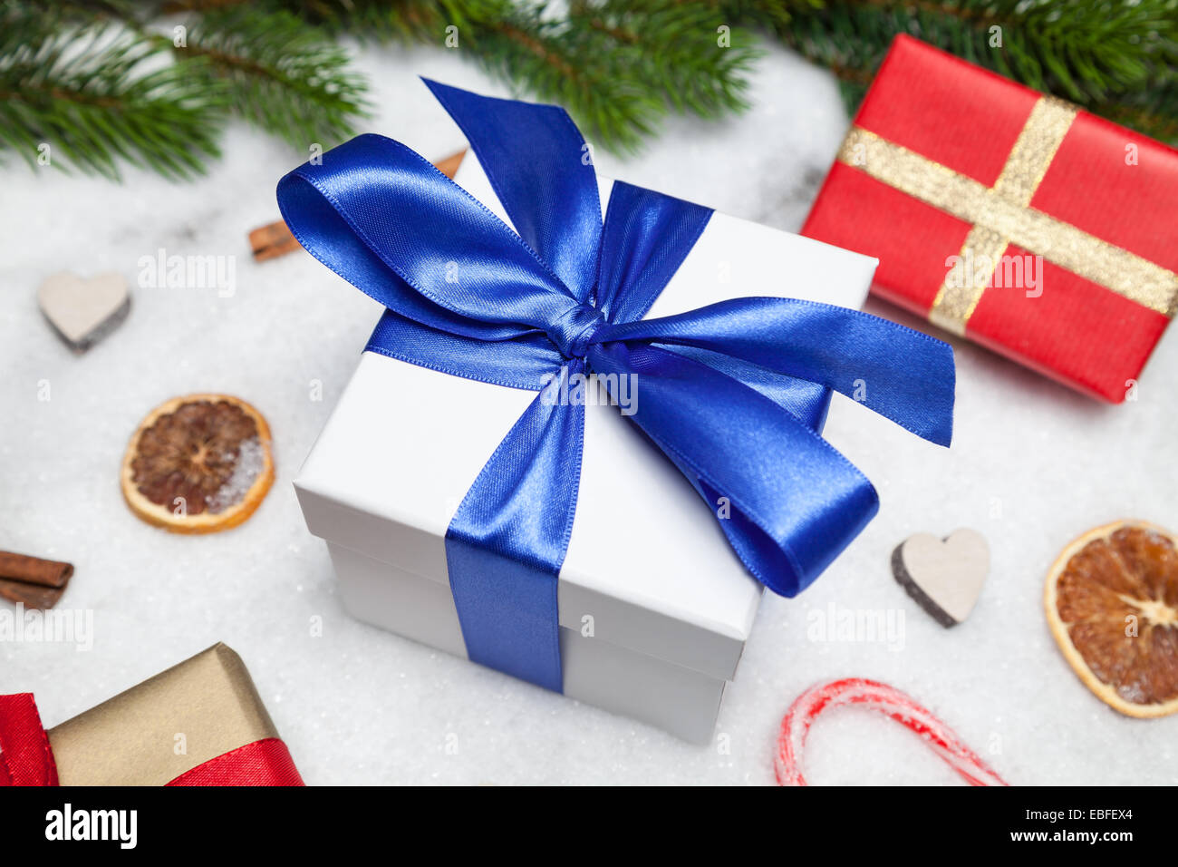 Blue loop hi-res stock photography and images - Alamy