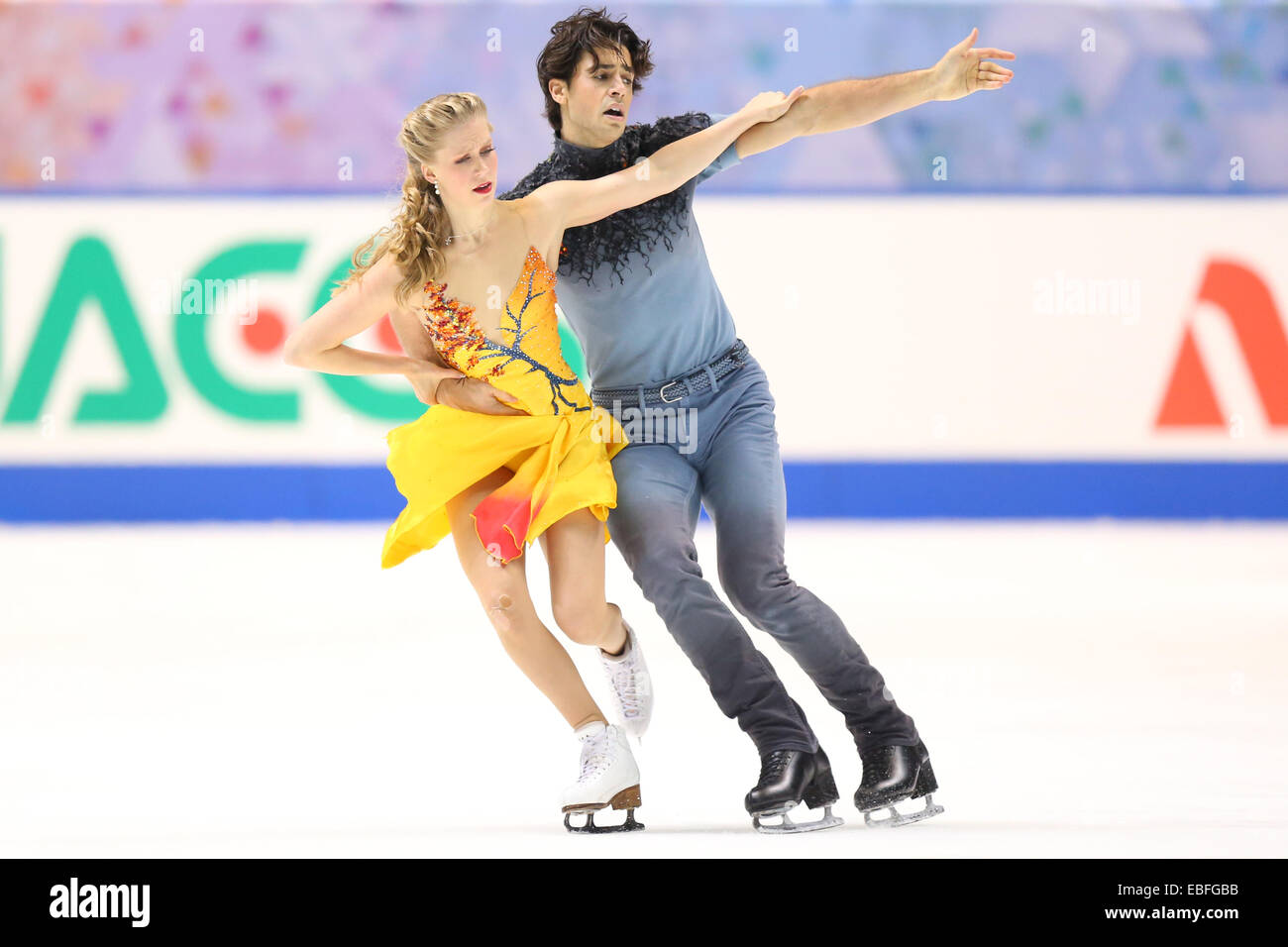 Osaka, Japan. 30th Nov, 2014. Kaitlyn Weaver & Andrew Poje (CAN) Figure ...