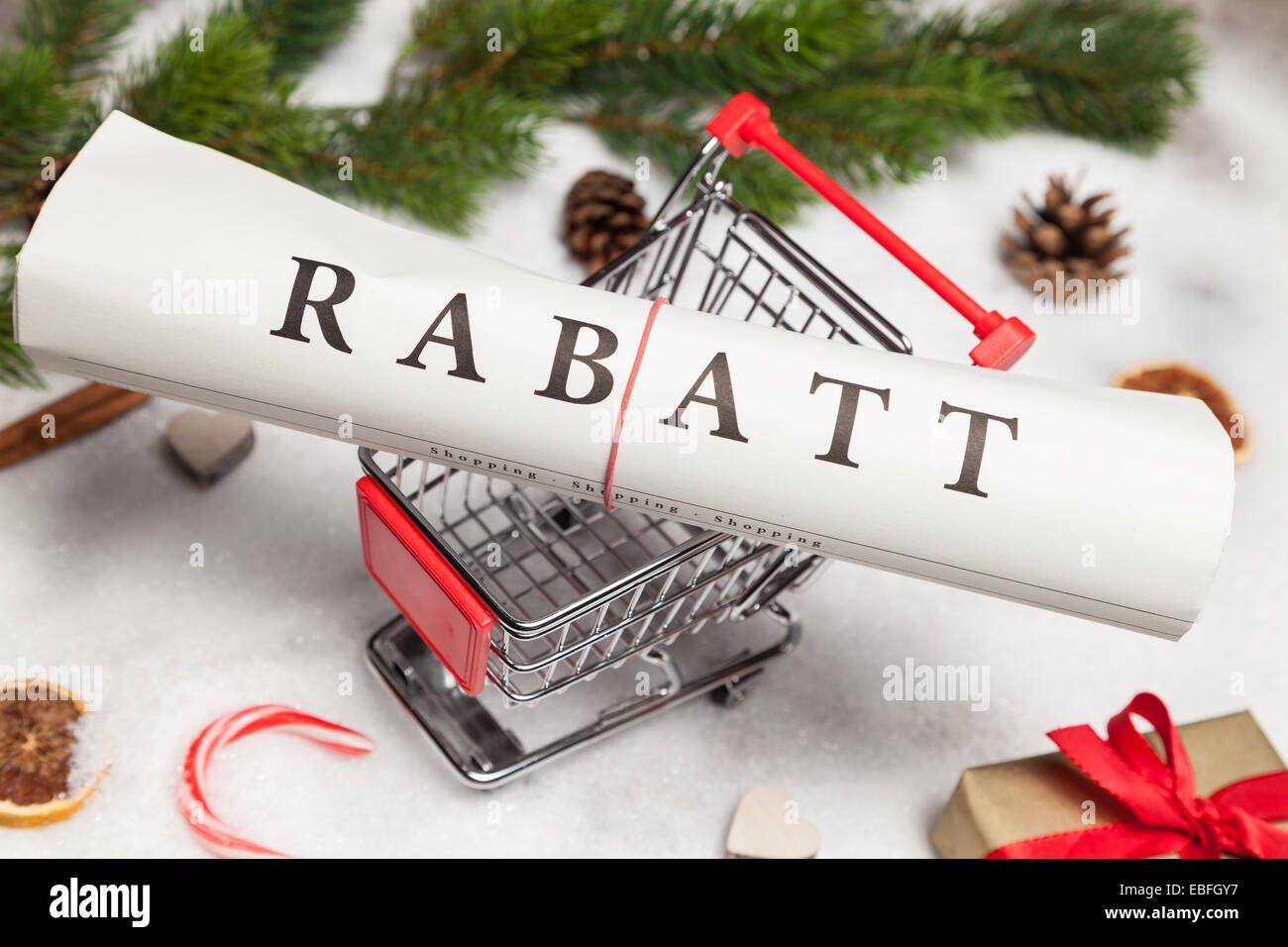 Discount cart hi-res stock photography and images - Alamy