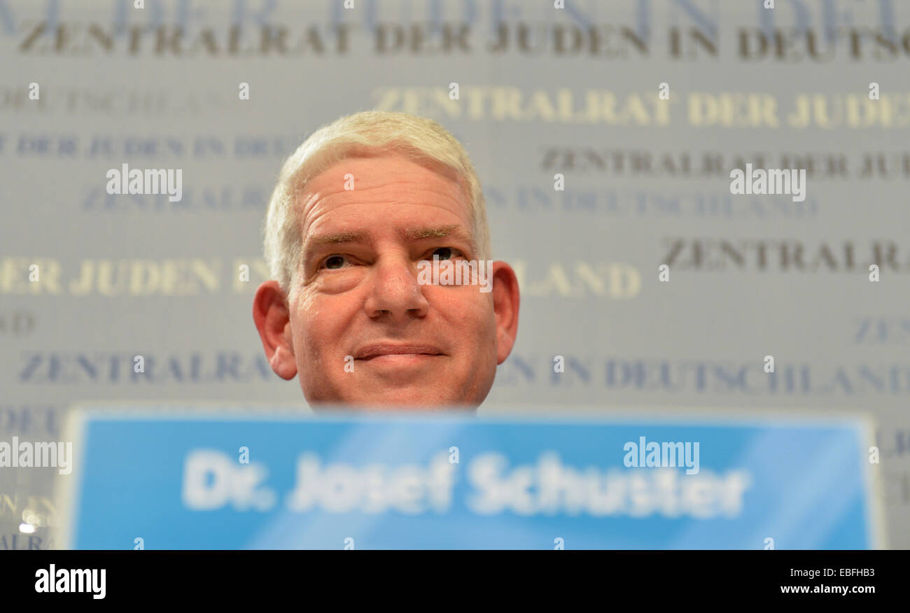 Frankfurt Main, Germany. 30th Nov, 2014. Josef Schuster (C), newly ...