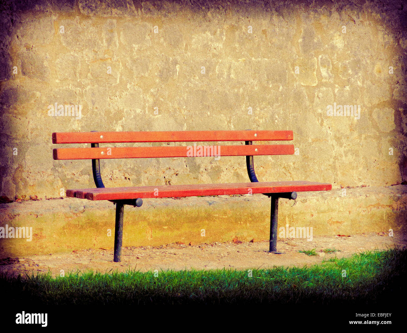 Empty vacant park lonely wooden hi-res stock photography and images - Alamy